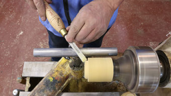 Hand-Chasing Threads in Wood - Woodworking | Blog | Videos | Plans | How To