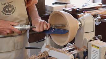 Turning a Bowl with Just a Lathe and a Faceplate - Woodworking | Blog ...